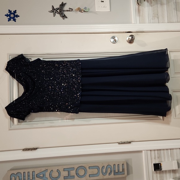 J Kara | Dresses | Euc Jkara Womens Sequin Top Lined Dress Sz 2 | Poshmark